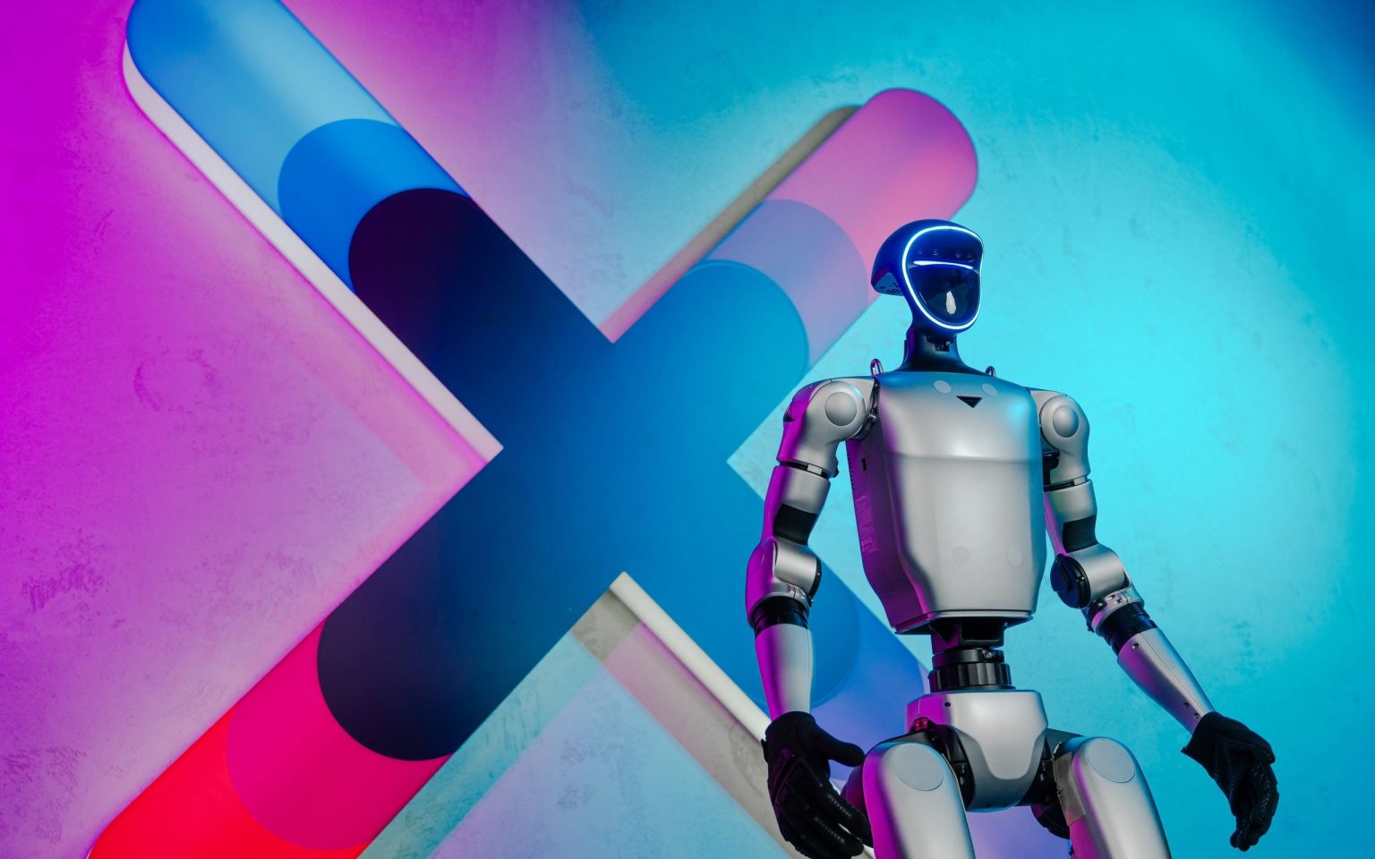 x-kom wprowadza na rynek roboty humanoidalne i roboty-psy Echo Polski ...